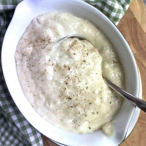 White Onion Sauce - French Sauce Soubise - Chez Le Rêve Français