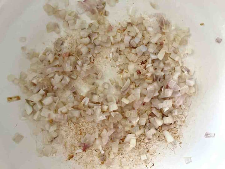 Chicken Supreme with Supreme Sauce - Chez Le Rêve Français