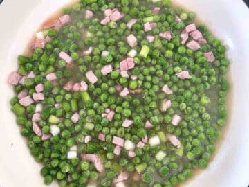Petits Pois à La Française or French Peas - Chez Le Rêve Français
