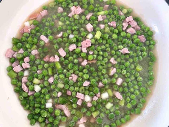Petits Pois à La Française or French Peas - Chez Le Rêve Français