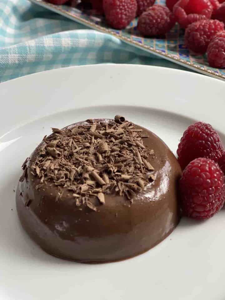 Chocolate Bavarian Cream or bavarois - Chez Le Rêve Français